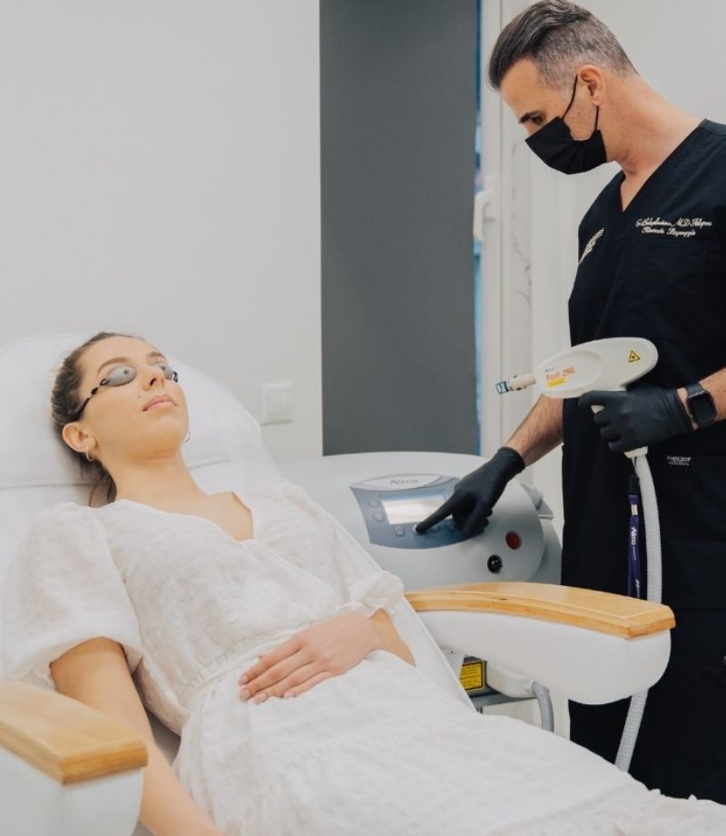 Fractional laser σε πρόωπο+λαιμό ή στο ντεκολτέ σε ειδική τιμή ...